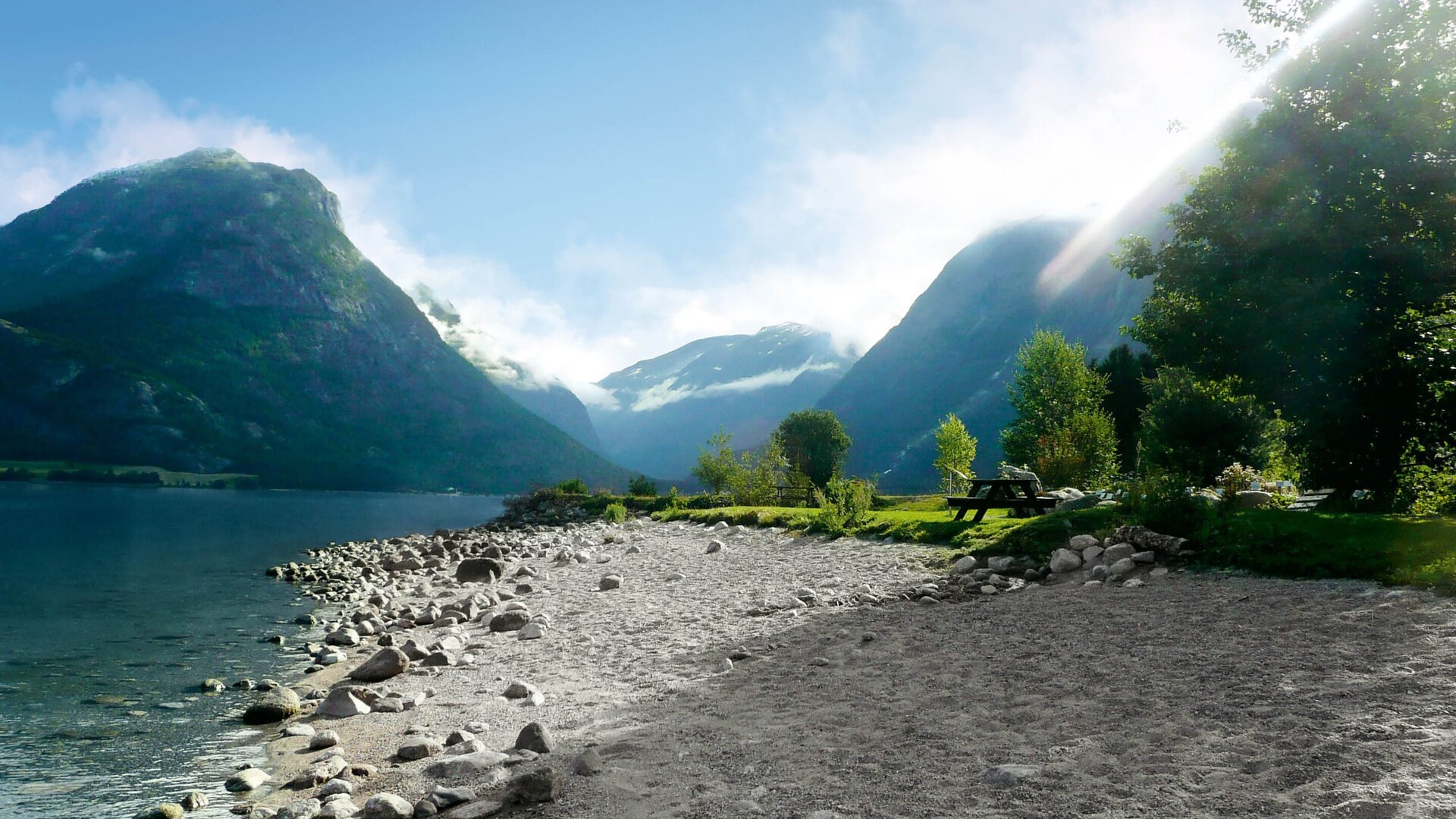 Hellesylt - Ein Traumhafen zum erkunden | TUI Cruises